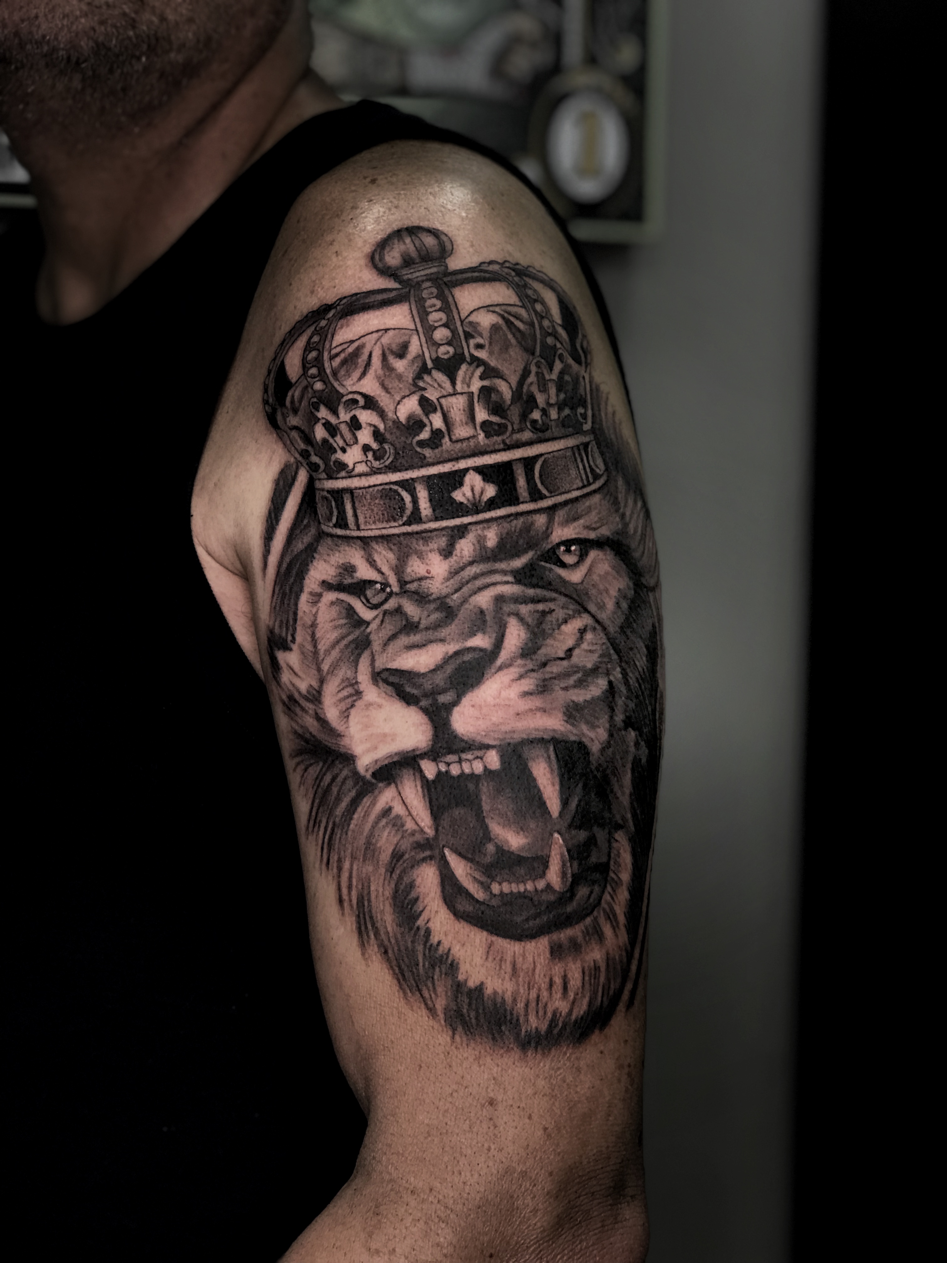 AJ Tattoo Artist - The Black Hat Tattoo